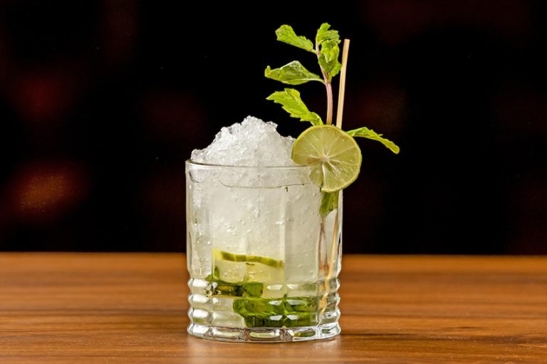 Perbedaan Mocktail dan Cocktail, Dari Bahan Hingga Harganya
