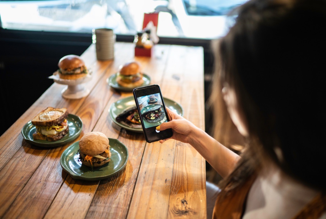 7 Tips Memilih Food Influencer Untuk Bisnis Kuliner Anda